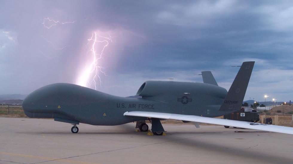 Rüstungsprojekt Euro Hawk: Ein Traum von einer Drohne | ZEIT ONLINE