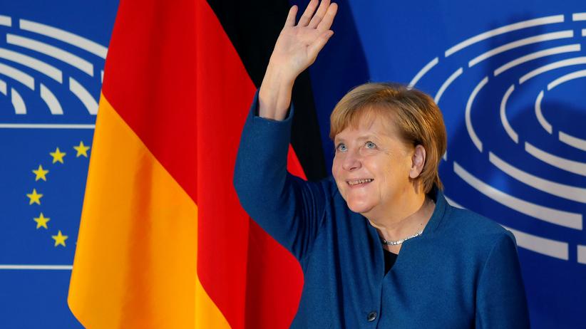 Angela Merkel im EU-Parlament: Angela Merkel plädiert für Europäische ...