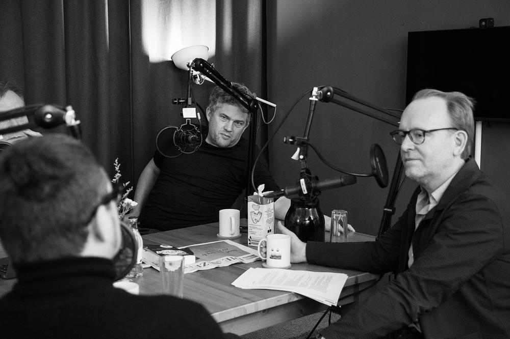 Philip Banse und Ulf Burmeyer: "Lage der Nation", wie ist die Lage der ...