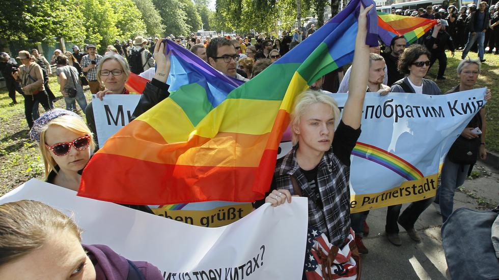 Gay Pride: Homosexuelle demonstrieren erstmals in Kiew | ZEIT ONLINE