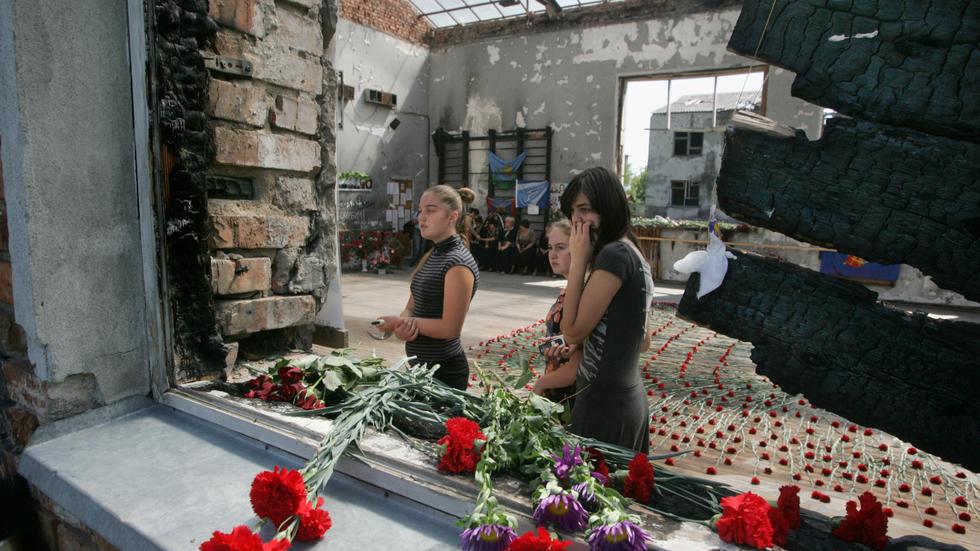 Geiselnahme von Beslan: Menschenrechtsgericht verurteilt Russland wegen ...