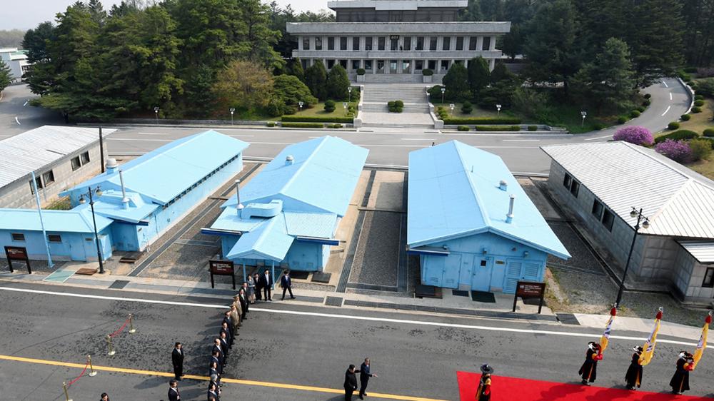 Panmunjom: Handschlag über der Demarkationslinie | DIE ZEIT
