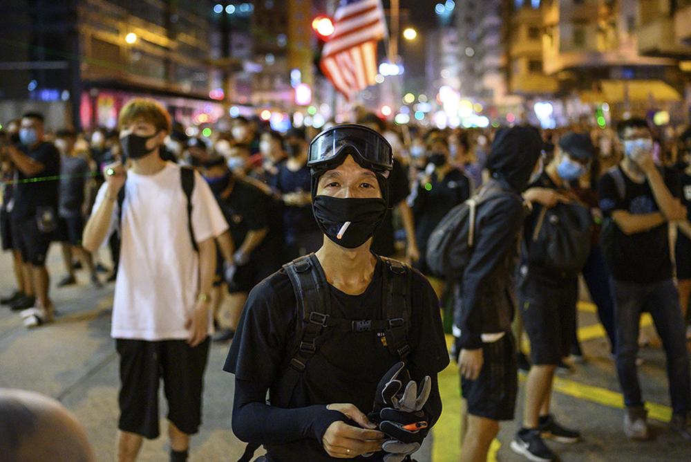 Simon Cheng Man-Kit: China nimmt Mitarbeiter des britischen Konsulats ...