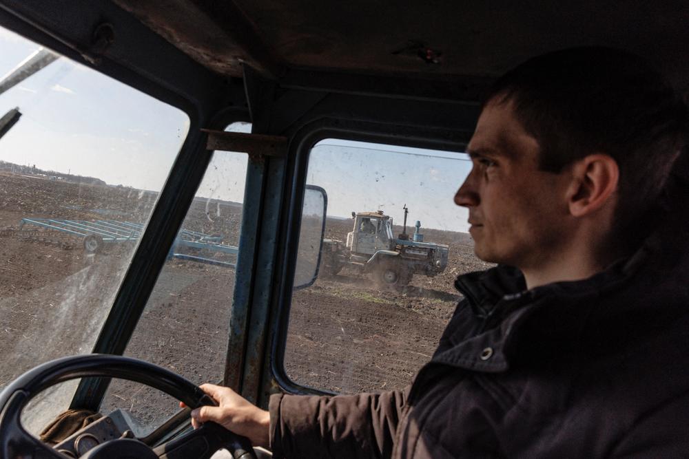 Weizenernte in der Ukraine: Sie wollen bleiben für die Ernte | DIE ZEIT