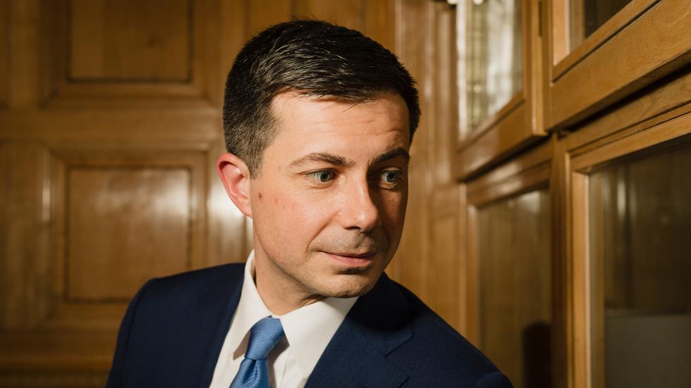 Pete Buttigieg: "The leadership Germany is showing is welcome" | ZEIT ...
