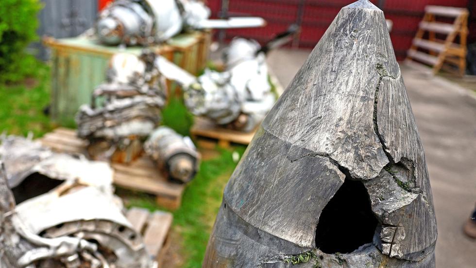 Ukraine-Überblick: Ukraine schießt Hyperschallraketen ab, Route nach ...