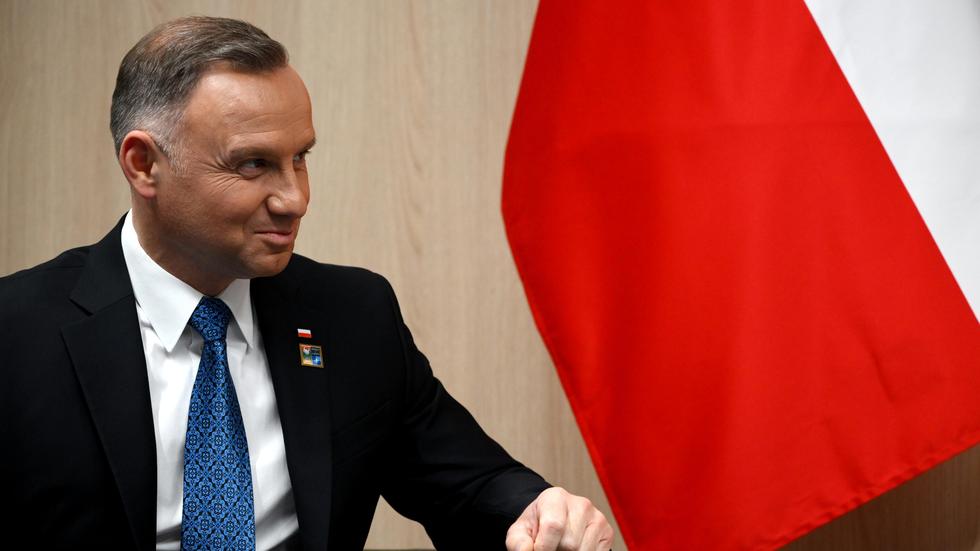 Wahl in Polen: Polens Präsident beginnt erste Konsultationen zur Regierungsbildung | ZEIT ONLINE