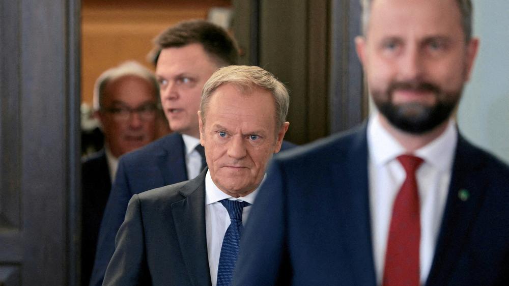 Regierungsbildung in Polen: Opposition in Polen einigt sich auf Koalition und will regieren ...