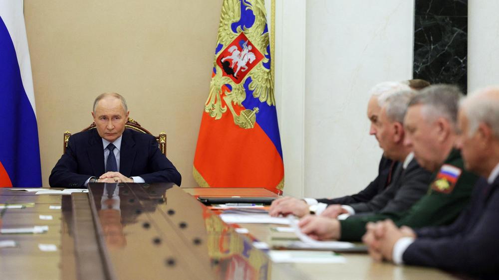 Angriff auf Dnipro: Putin ordnet Serienproduktion von Oreschnik-Rakete ...