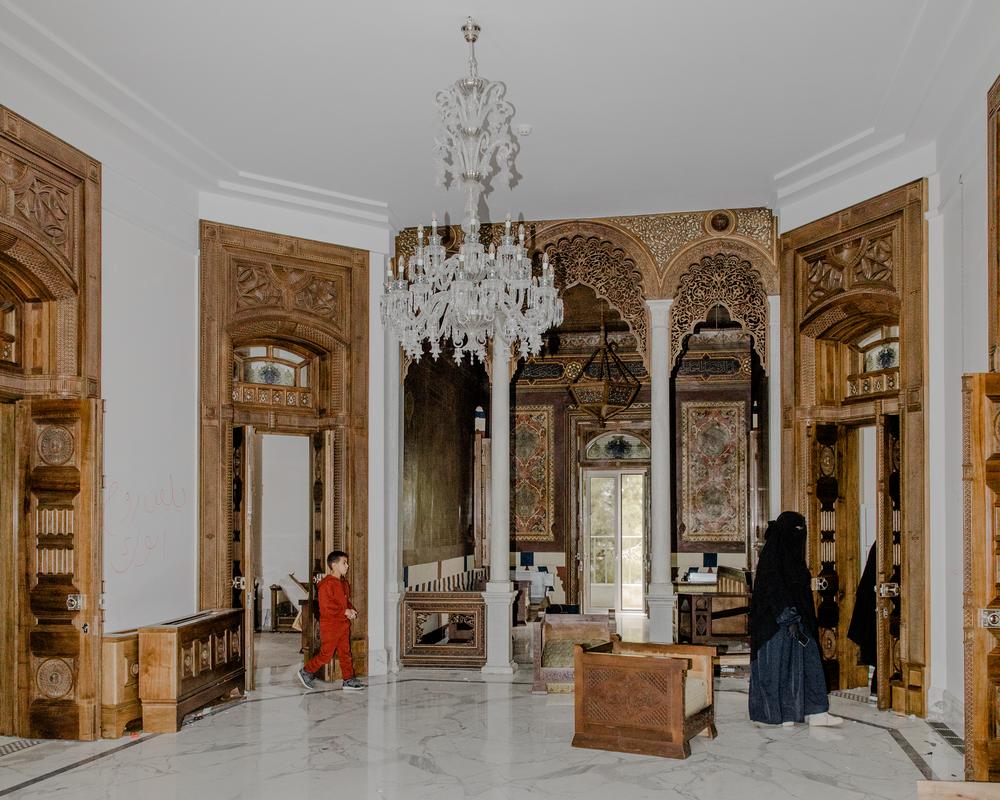 Palast von Baschar al-Assad: "Das Schwein ist gefallen" | DIE ZEIT