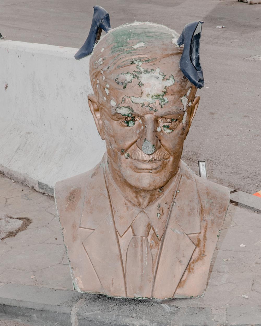 Palast von Baschar al-Assad: "Das Schwein ist gefallen" | DIE ZEIT