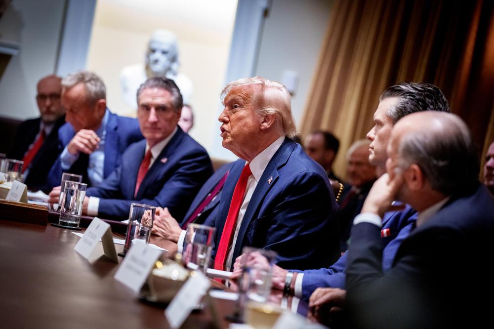 Der US-Überblick am Morgen: Trump bekräftigt Pläne für EU-Zölle ...