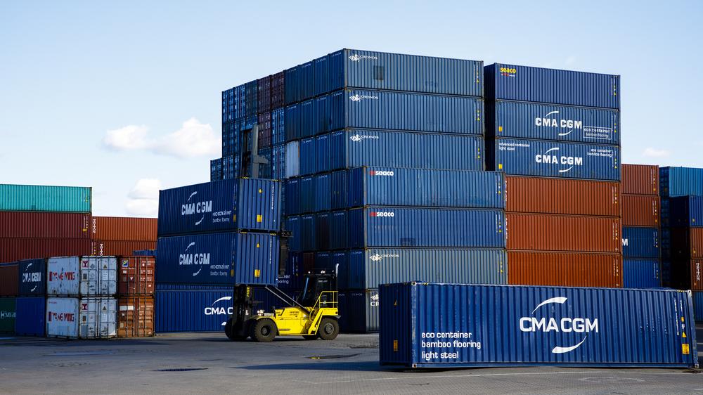 Europäische Kommission: EU verschiebt Gegenzölle auf US-Produkte | DIE ZEIT