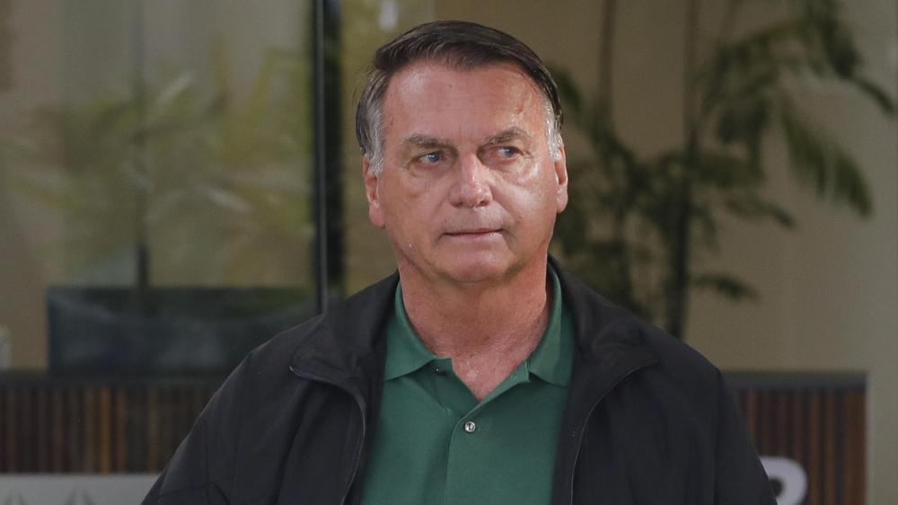 Jair Bolsonaro: Brasiliens Ex-Präsident Bolsonaro festgenommen | DIE ZEIT