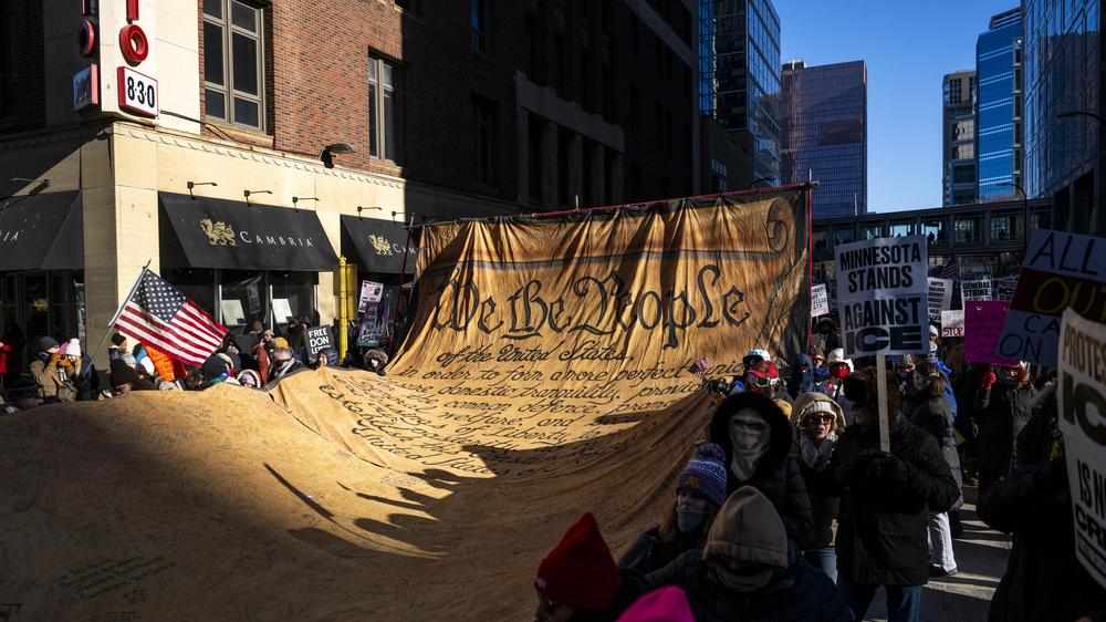 US-Migrationspolitik: Proteste gegen ICE in mehr als 45 US ...