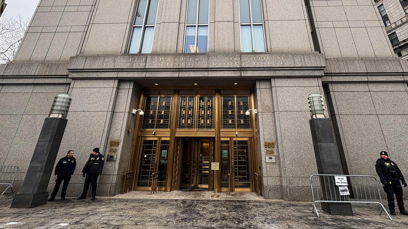 New York: Nicolás Maduro plädiert bei Gerichtstermin auf nicht schuldig ...