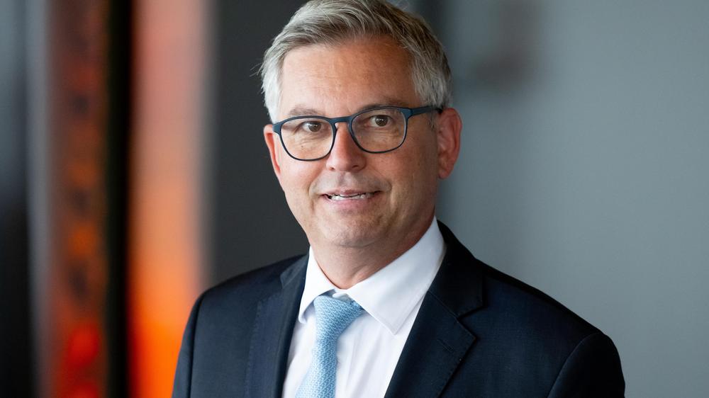 Migration und Flucht: EU-Kommissar Brunner sieht Rückgang irregulärer ...