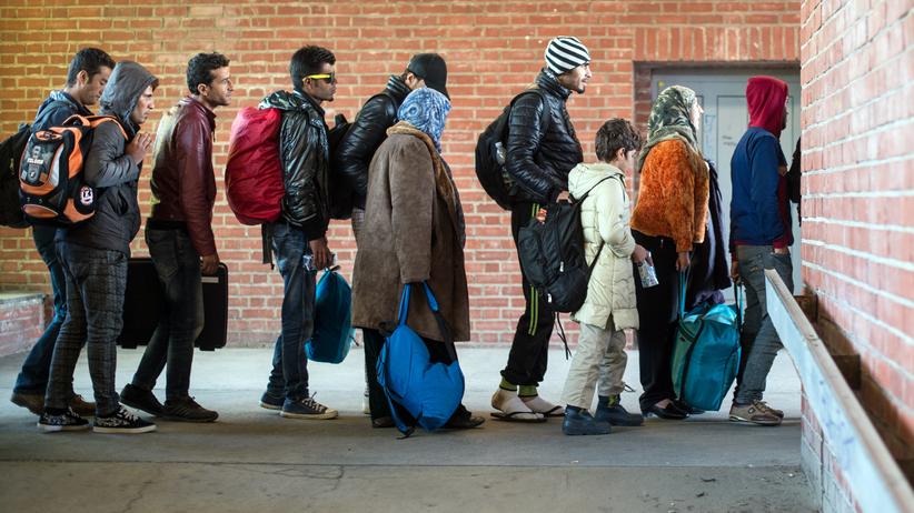 Flüchtlingskrise: Das Jahr, das Deutschland veränderte | ZEIT ONLINE