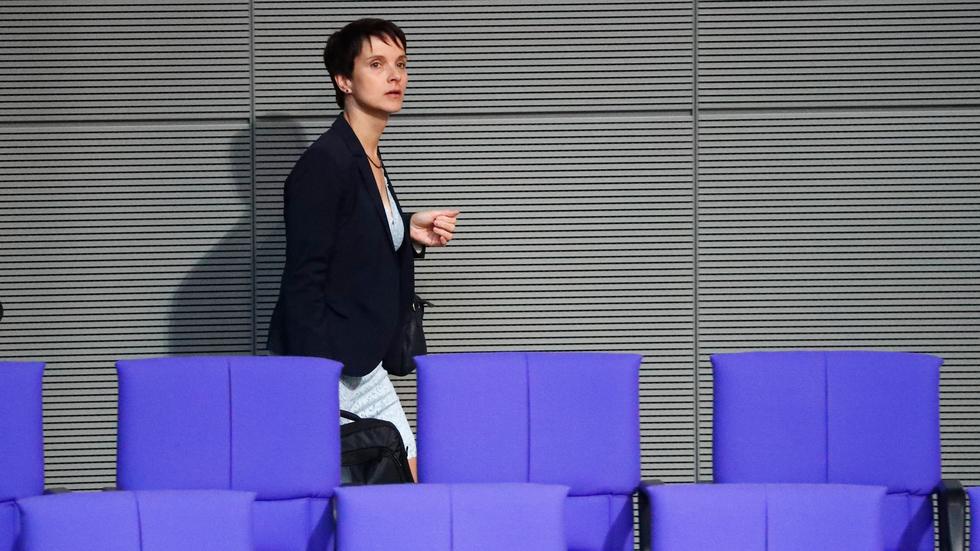 Verfassungsschutz: AfD-Aussteigerin bringt Frauke Petry in ...
