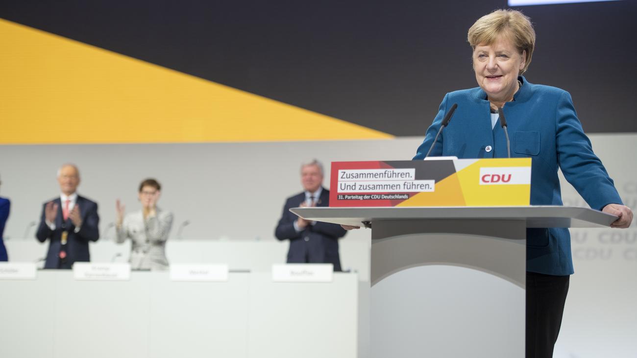 CDU-Parteitag: Angela Merkel eröffnet CDU-Parteitag in Hamburg | ZEIT ...