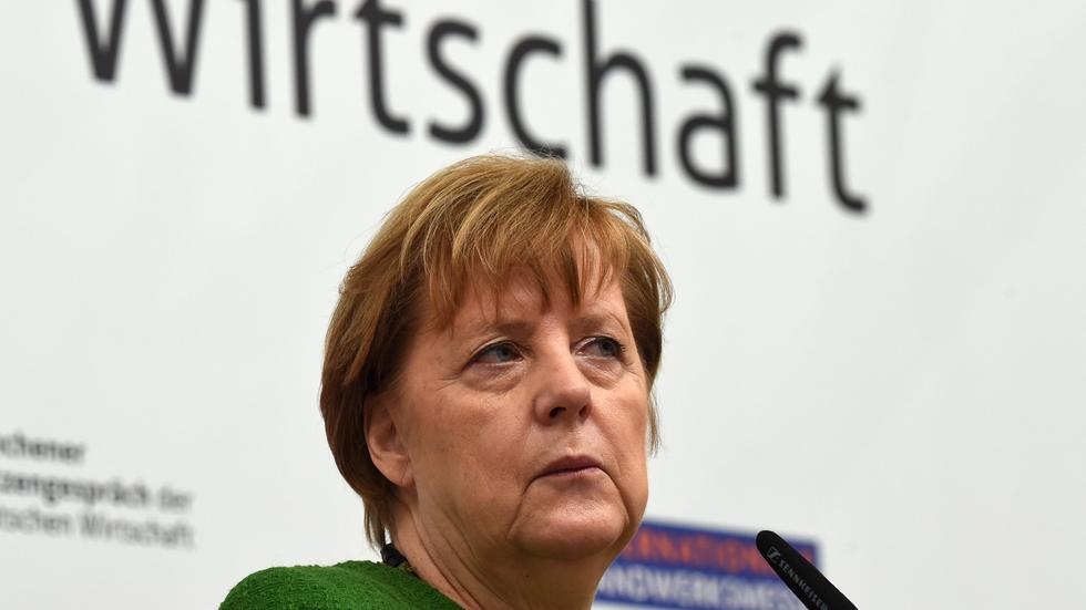 KI-Strategie: Angela Merkel fordert EU-Strategie zu künstlicher ...