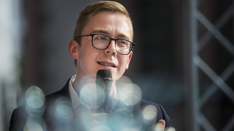 Philipp Amthor: Bundestagsverwaltung prüft Philipp Amthors ...