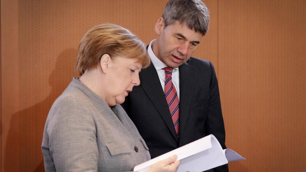 Jan Hecker: Deutscher Botschafter in China nach wenigen Tagen im Amt ...