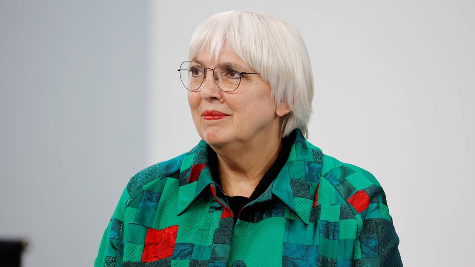 Antisemitismus: Offener Brief nimmt Claudia Roth nach Buhrufen in ...