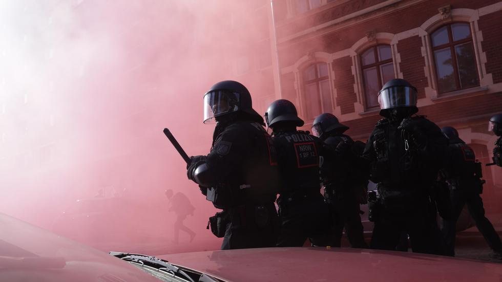 Tag X: Weitere Krawalle in der Nacht in Leipzig | ZEIT ONLINE
