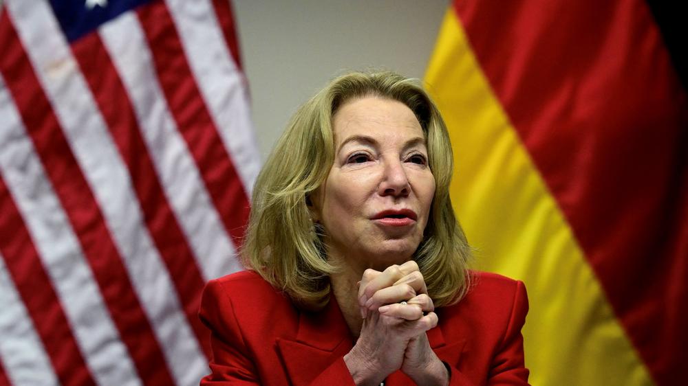 Amy Gutmann: US-Botschafterin in Deutschland kündigt Rückkehr in die ...