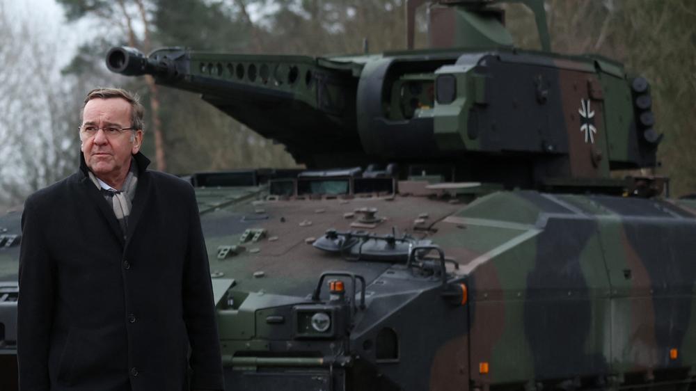 Bundeswehr: Rheinmetall erhält Auftrag über 8,5 Milliarden Euro | DIE ZEIT