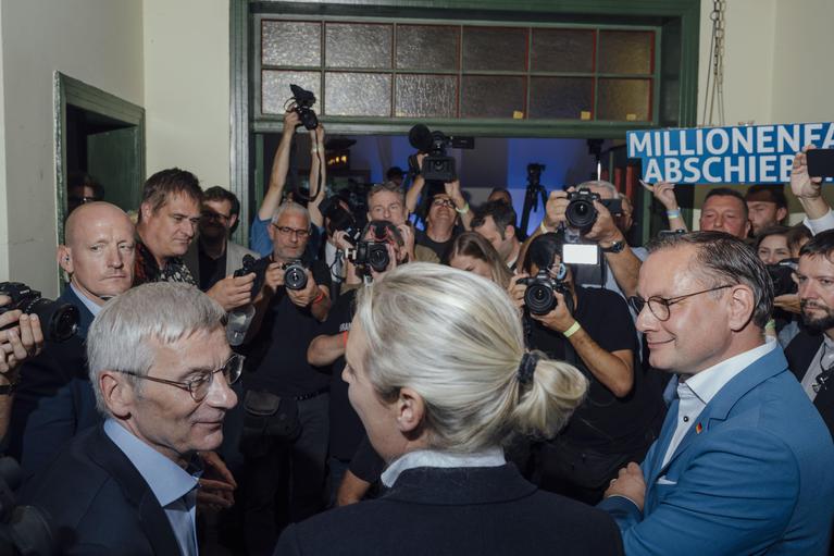 AfD in Ostdeutschland: Sie geht einfach nicht mehr weg | ZEIT ONLINE