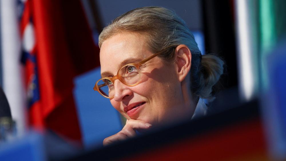 AfD: Alice Weidel offiziell als AfD-Kanzlerkandidatin vorgestellt | DIE ZEIT