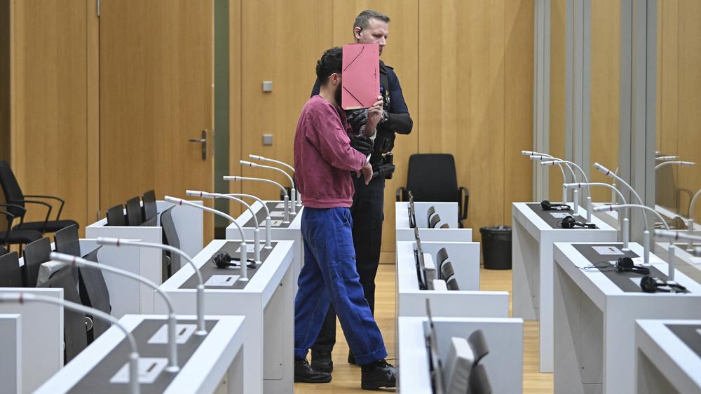 Islamistische Messerattacke in Mannheim: Angeklagter verweist auf Gazakrieg als Motivation | DIE ...