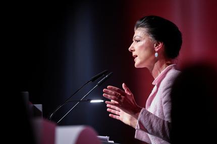 Sahra Wagenknecht: News und Infos zur Spitzenkandidatin des BSW | DIE ZEIT