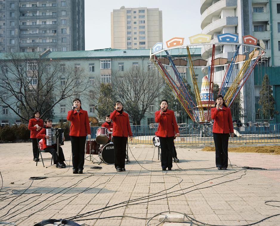 Fotograf Luca Faccio: Was Seoul und Pjöngjang gemeinsam haben | ZEIT ONLINE