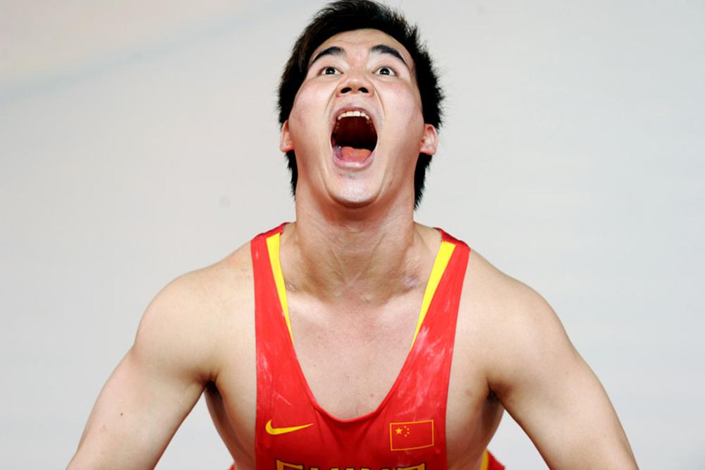 Gewichtheben: Gesichtsmuskelspiele | ZEIT ONLINE