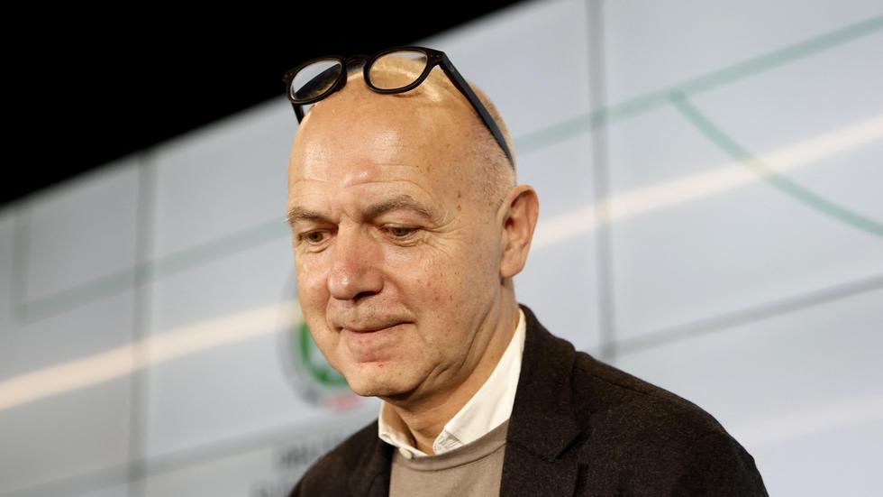 Bernd Neuendorf: DFB-Präsident gibt Kommunikationsfehler in One-Love ...