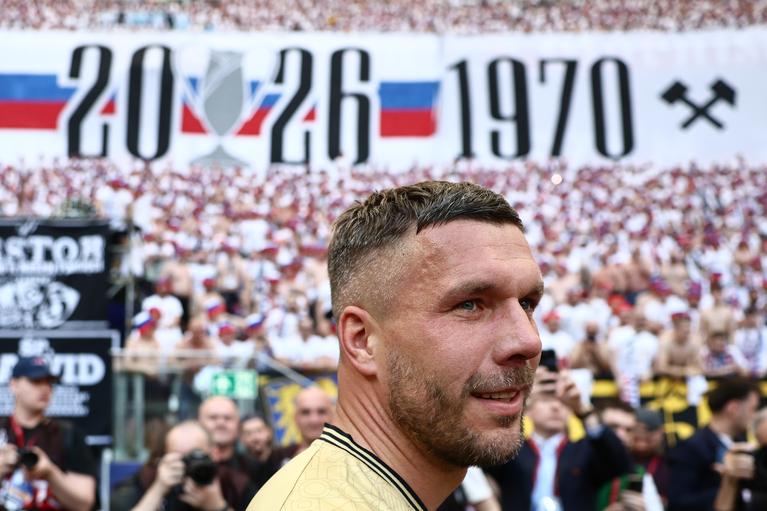 Fußballweltmeister: Ex-Weltmeister Lukas Podolski beendet seine ...