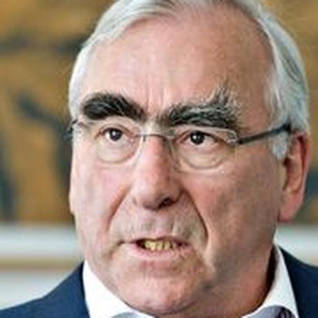 Theo Waigel: "Es ist eine Illusion, zu glauben, wir könnten wie die ...