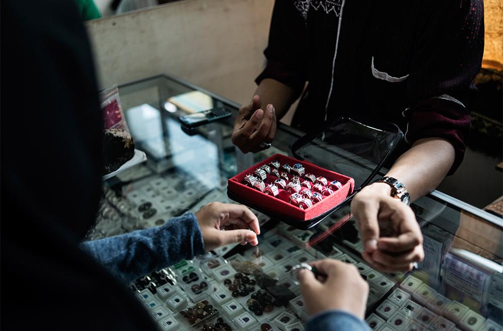 Indonesien: Die Diamantenschürfer von Banjarbaru | DIE ZEIT