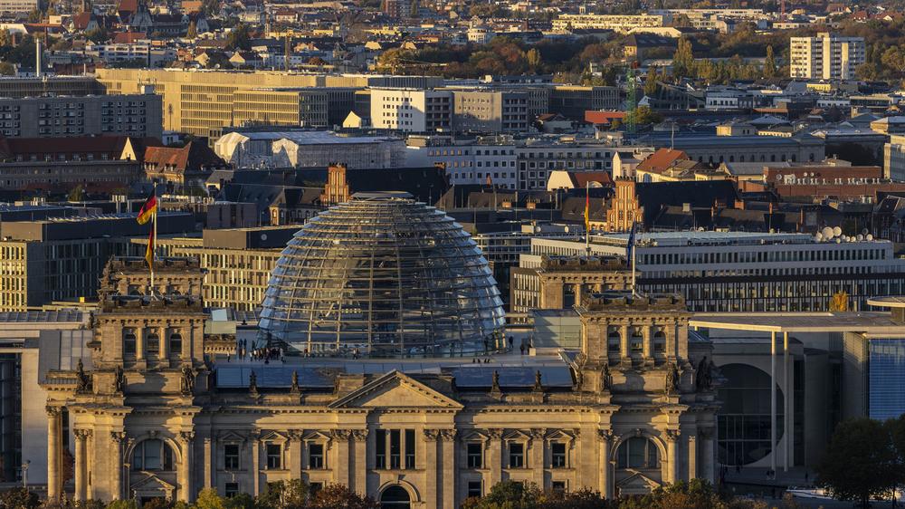 ifo Institut: Entlastungspakete kosten den Staat voraussichtlich 135 ... ifo Institut: Entlastungspakete kosten den Staat voraussichtlich 135 ...