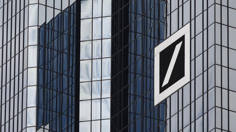Jobs und Filialen: Deutsche Bank will 2025 rund 2.000 Stellen abbauen ...