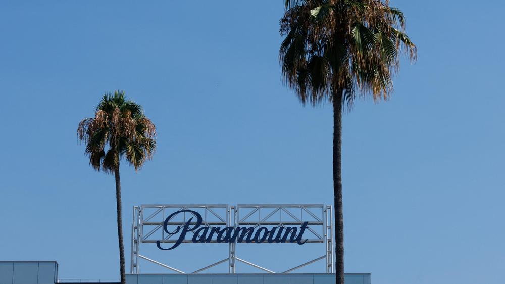 Filmindustrie: Medienkonzern Paramount darf Warner Bros. übernehmen ...