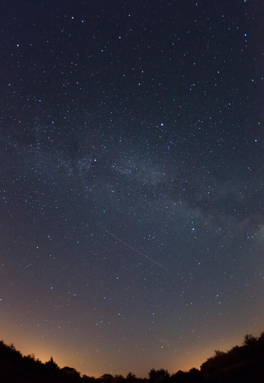 Perseidenstrom: Glühender Staubregen in der Nacht | DIE ZEIT