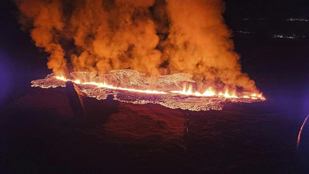 Vulkanausbruch auf Island: Ein Strom aus Lava | DIE ZEIT