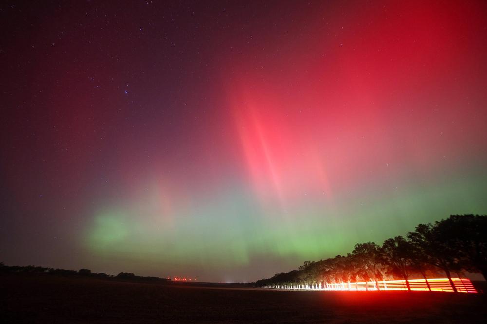 Polarlichter in Deutschland: Aurora erleuchtet den Nachthimmel über Deutschland | DIE ZEIT