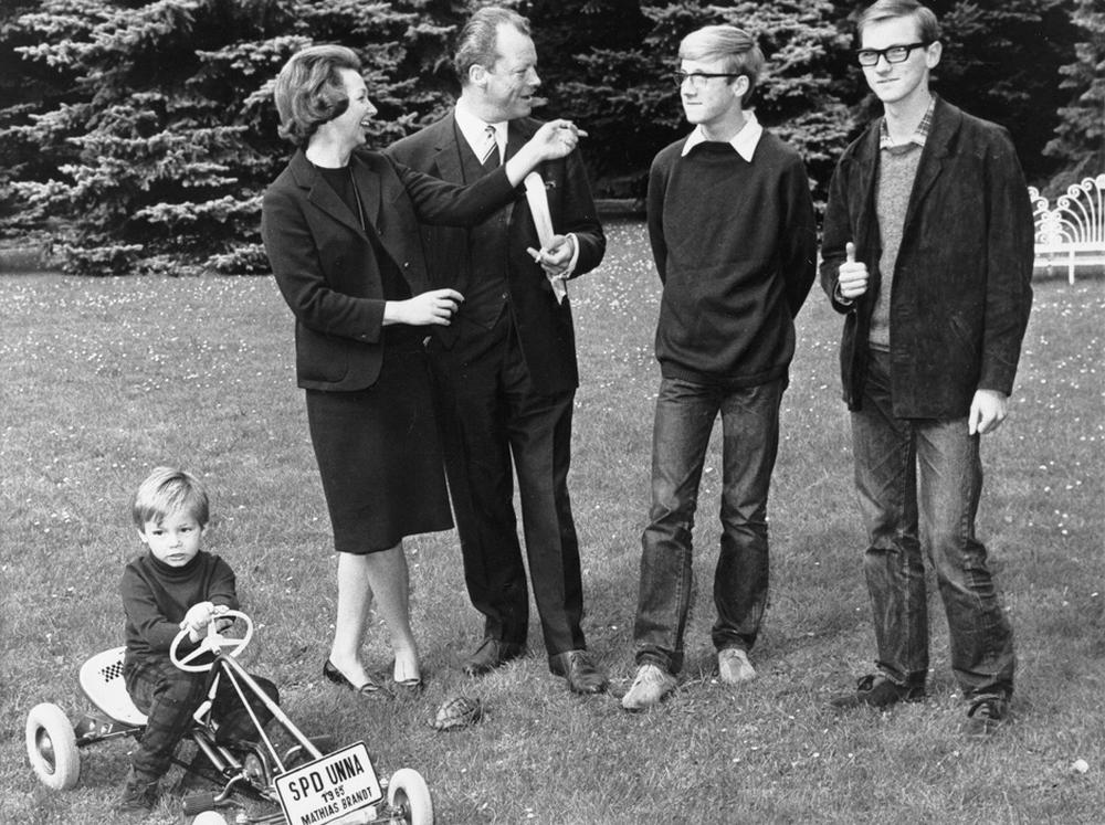 Willy Brandt: Visionär, Weltbürger und Kanzler der Versöhnung | ZEIT ONLINE Willy Brandt: Visionär, Weltbürger und Kanzler der Versöhnung | ZEIT ONLINE