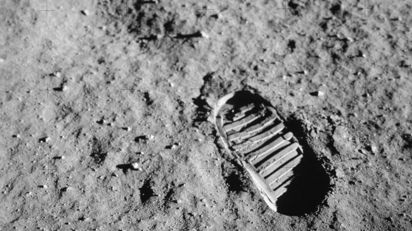 Mondlandung: Beep! Krrrrssss zssss, Apollo 11, do you read? | ZEIT ONLINE