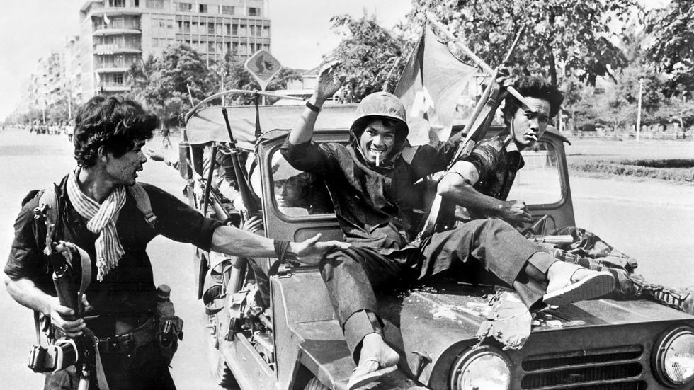 Pol Pot: Blutgetränkte Erde | ZEIT ONLINE